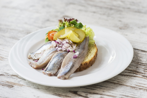 Broodje haring - Vishandel De Graaf - Roos & Zn